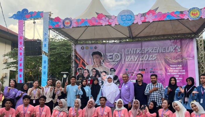 FEB UHO Gelar Entrepreneur’s Day 2025, Hadirkan Fast Thinker Challenge ...